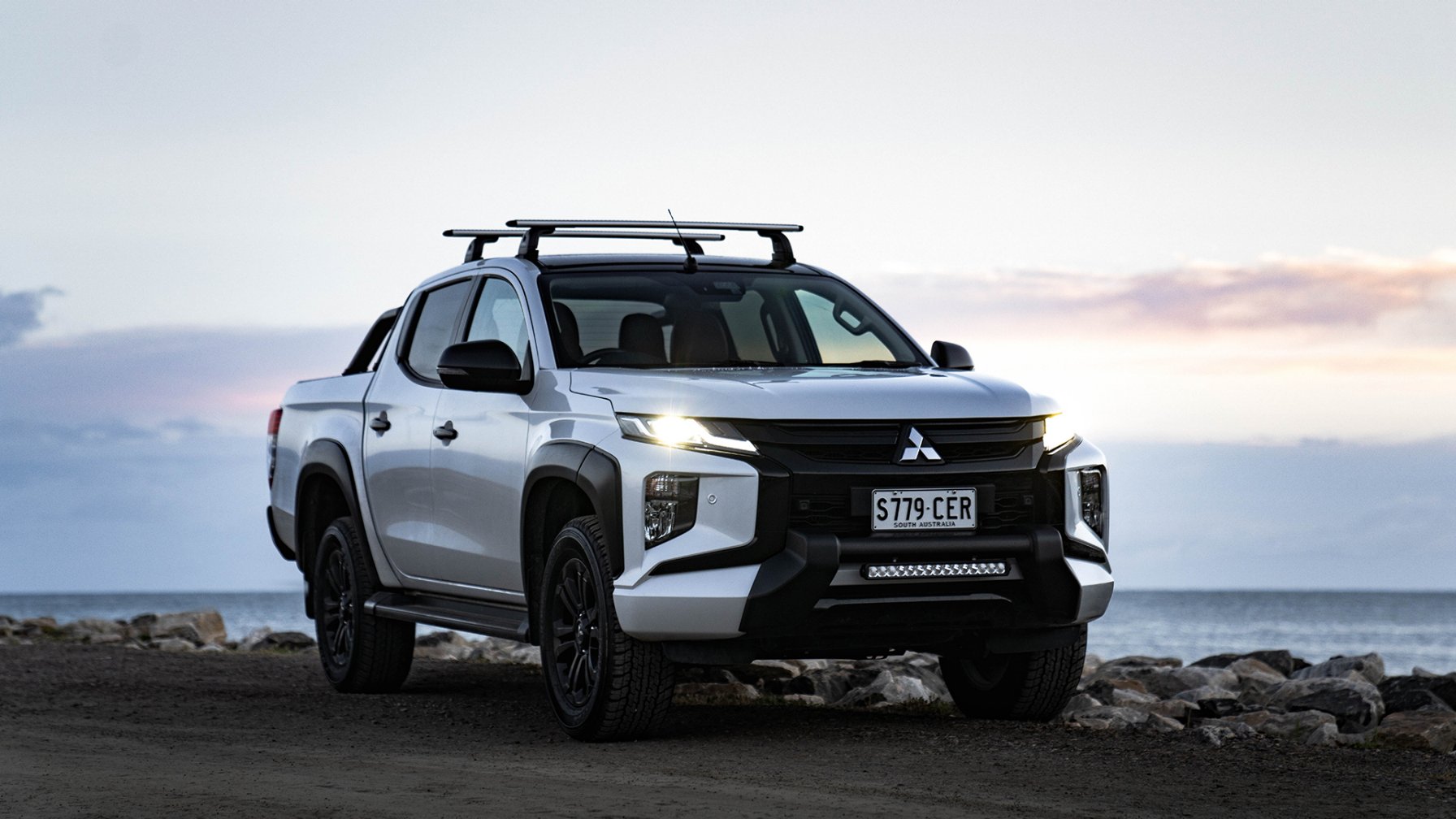 4WD, AWD or 2WD: What's the difference? | Mitsubishi Motors